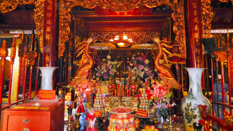Bach Ma Temple in Hanoi: History, Architecture, Legend & Visitor Guide